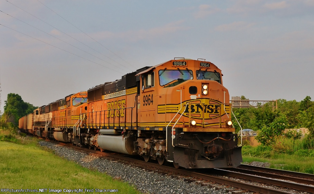 BNSF 9964